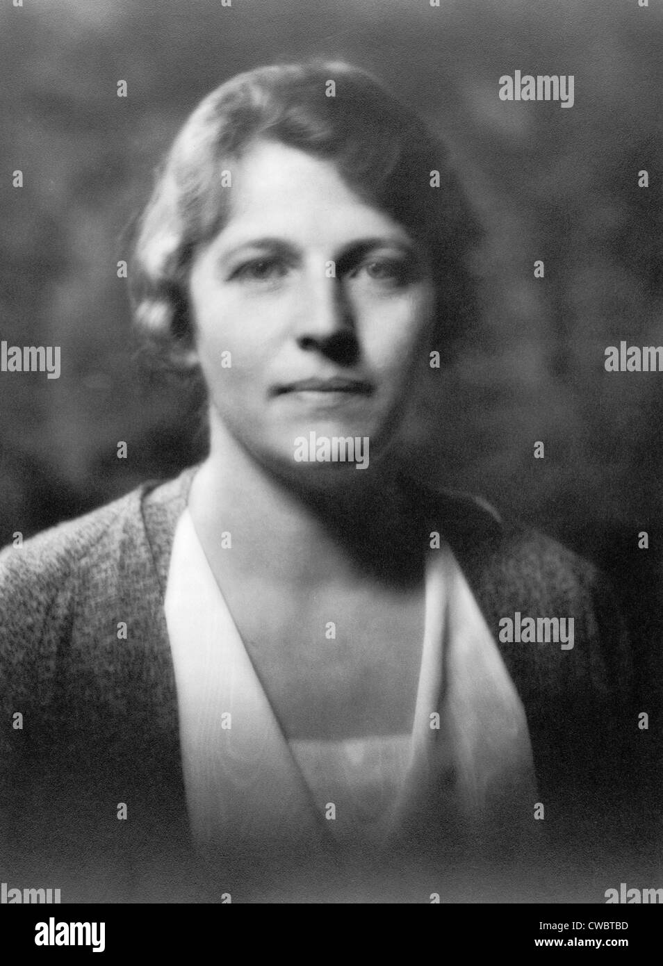 Pearl buck hi-res stock photography and images - Alamy