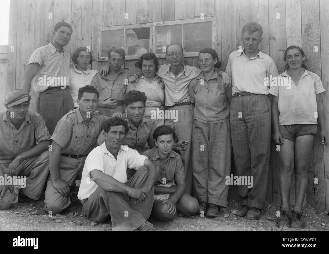 Jewish immigrants 1930s Black and White Stock Photos & Images - Alamy