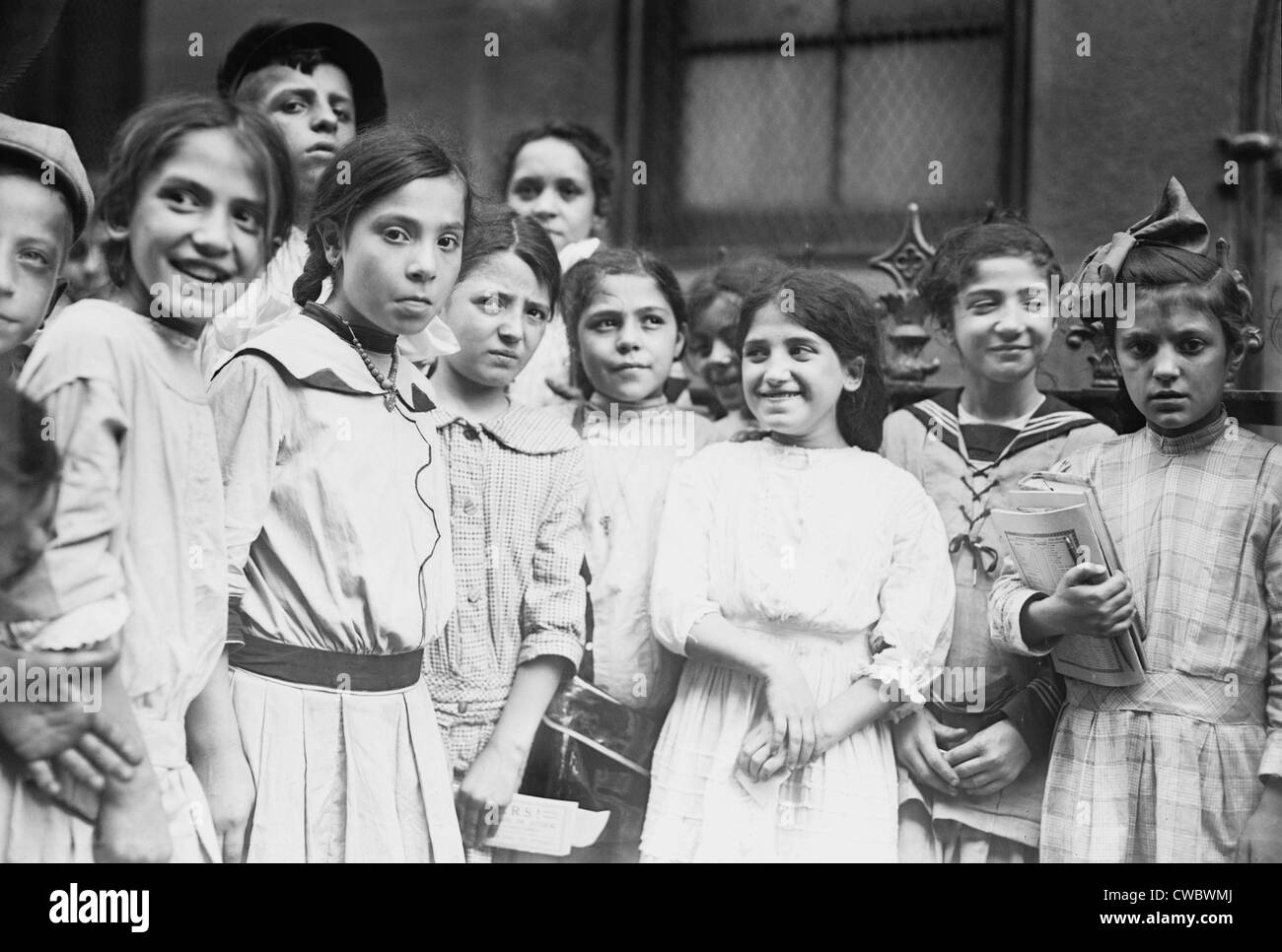 Group of Italian-American school girls in New York City, ca. 1910 Stock ...