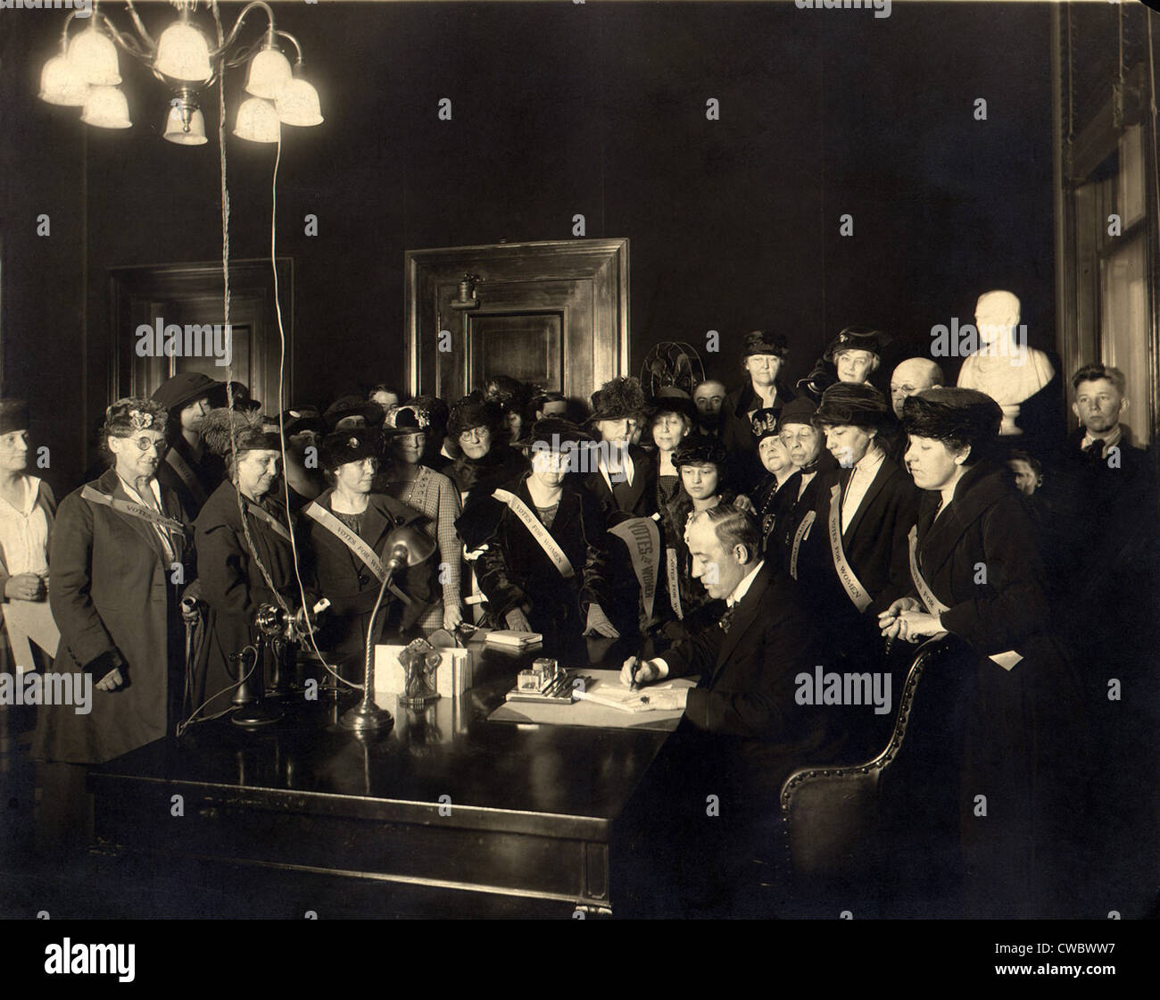 Signing of the constitution hi-res stock photography and images - Alamy