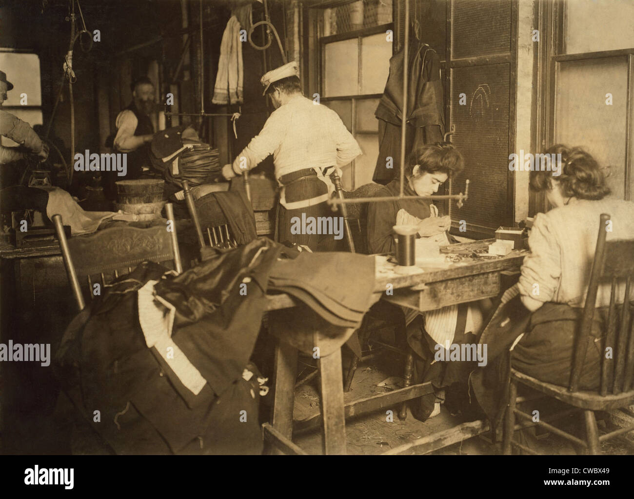 Sweatshop new york hi-res stock photography and images - Alamy