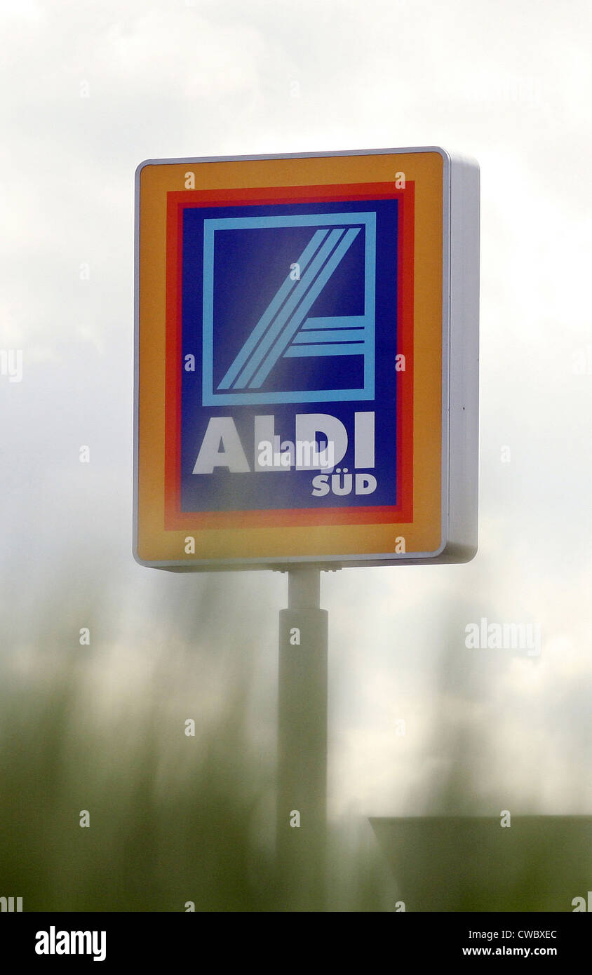 Aldi south hi-res stock photography and images - Alamy