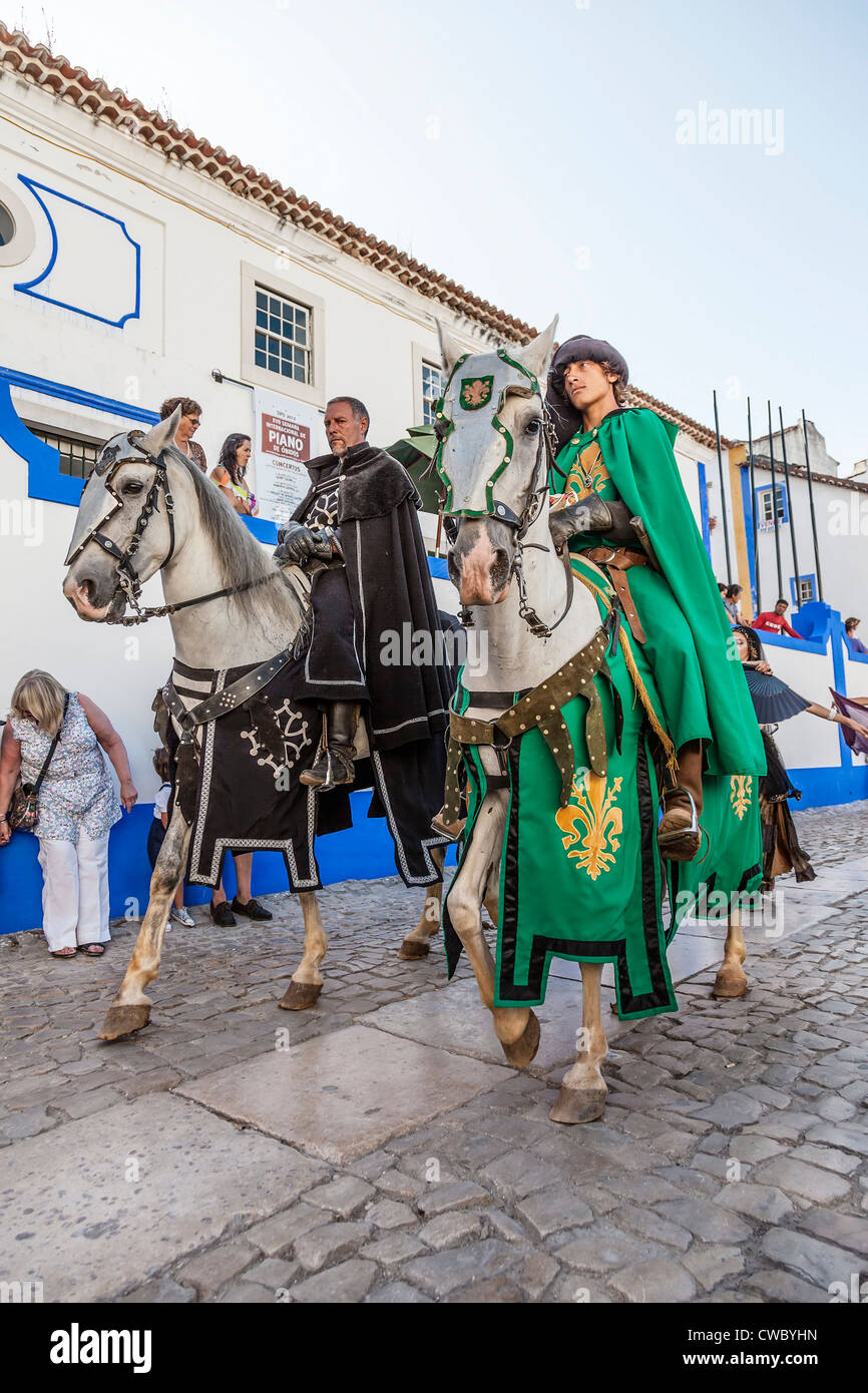 Medieval renaissance fair hi-res stock photography and images - Alamy
