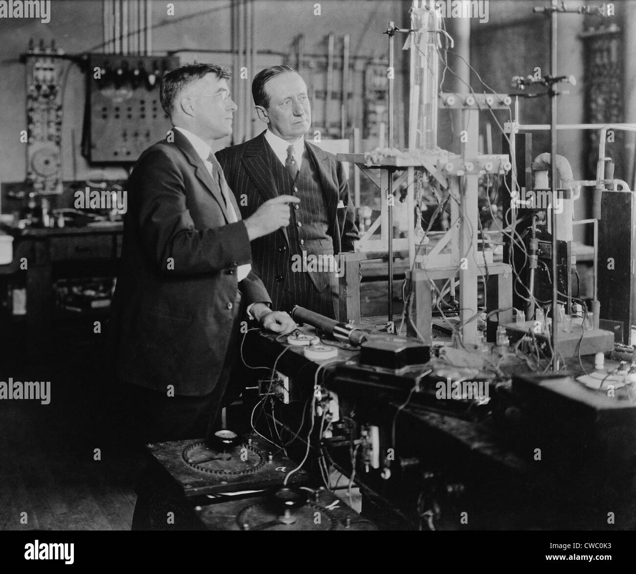 Irving Langmuir (1881-1957) with Guglielmo Marconi (1874–1937), Nobel ...