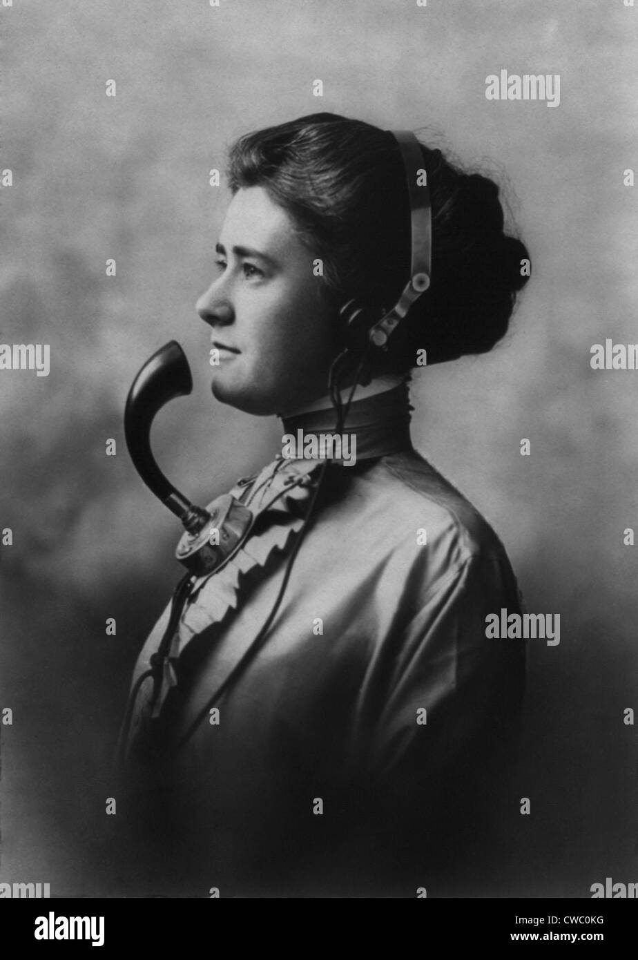 Telephone operator Black and White Stock Photos & Images - Alamy