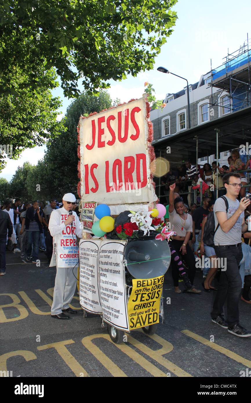 Christian group preaching about Jesus and Christianity in the Streets ...