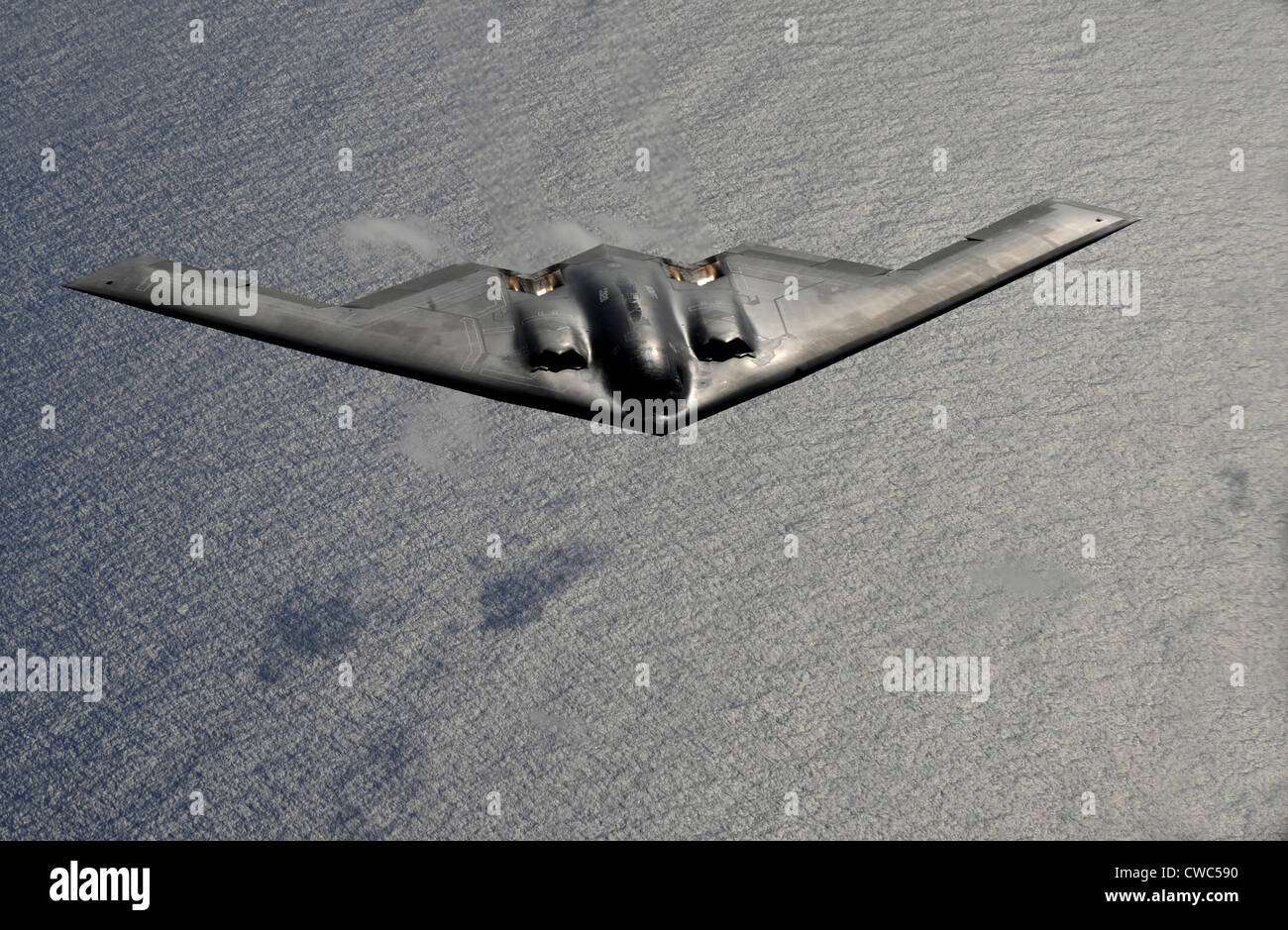 Northrop b 2 stealth bomber hi-res stock photography and images - Alamy