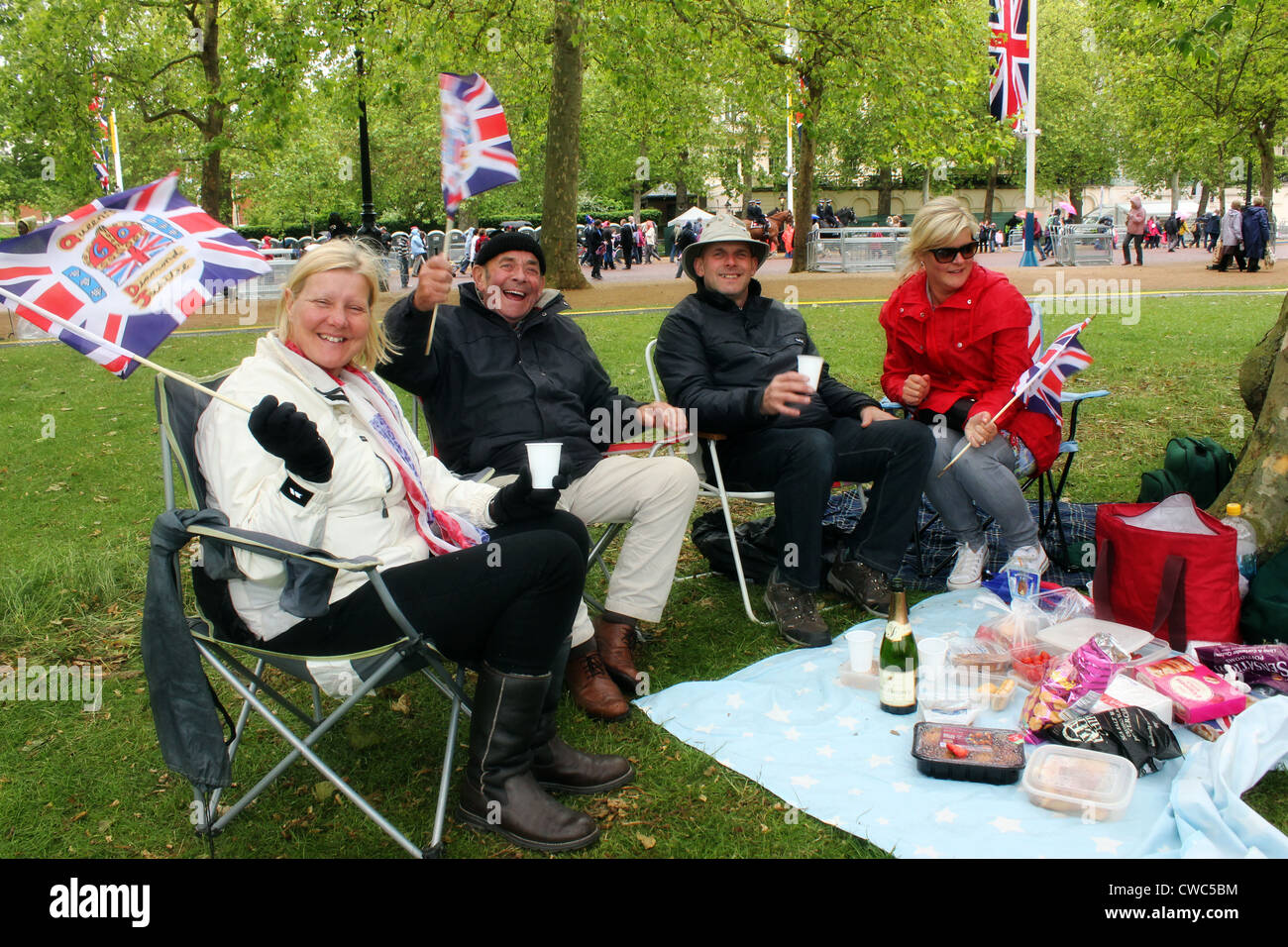 Union jack flag waving celebrations hi-res stock photography and images ...