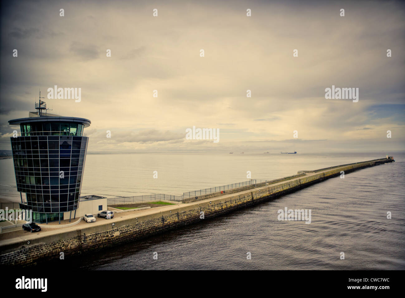 Aberdeen harbour control tower hi-res stock photography and images - Alamy