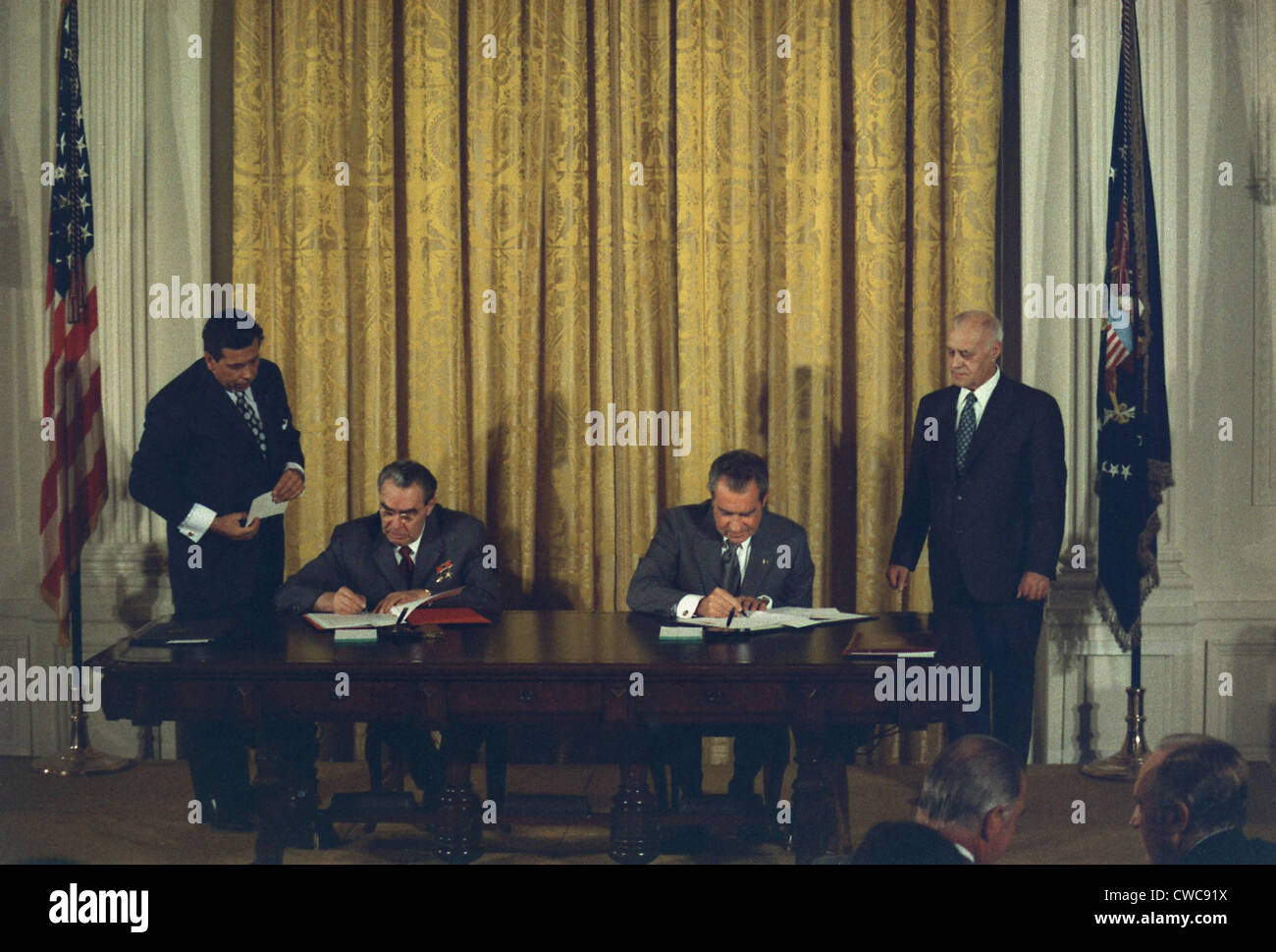 Richard Nixon and Leonid Brezhnev signing the Cooperation Agreement for ...