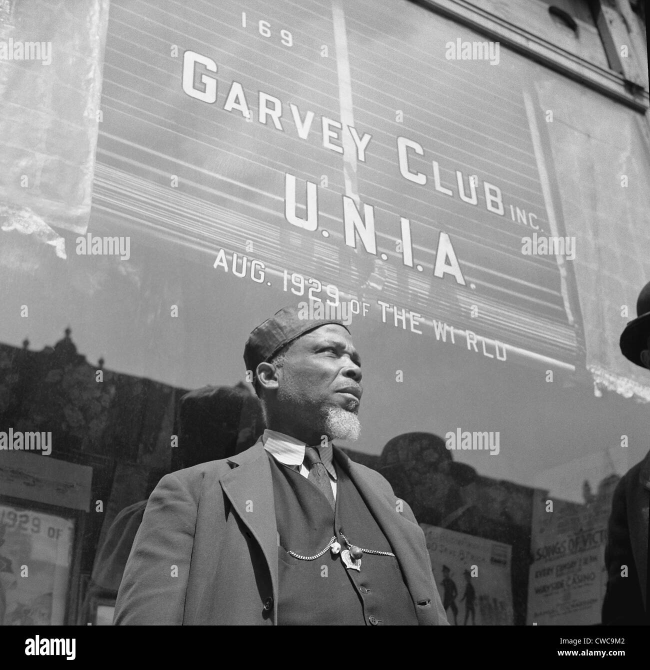 Storefronts 1940s hi-res stock photography and images - Alamy