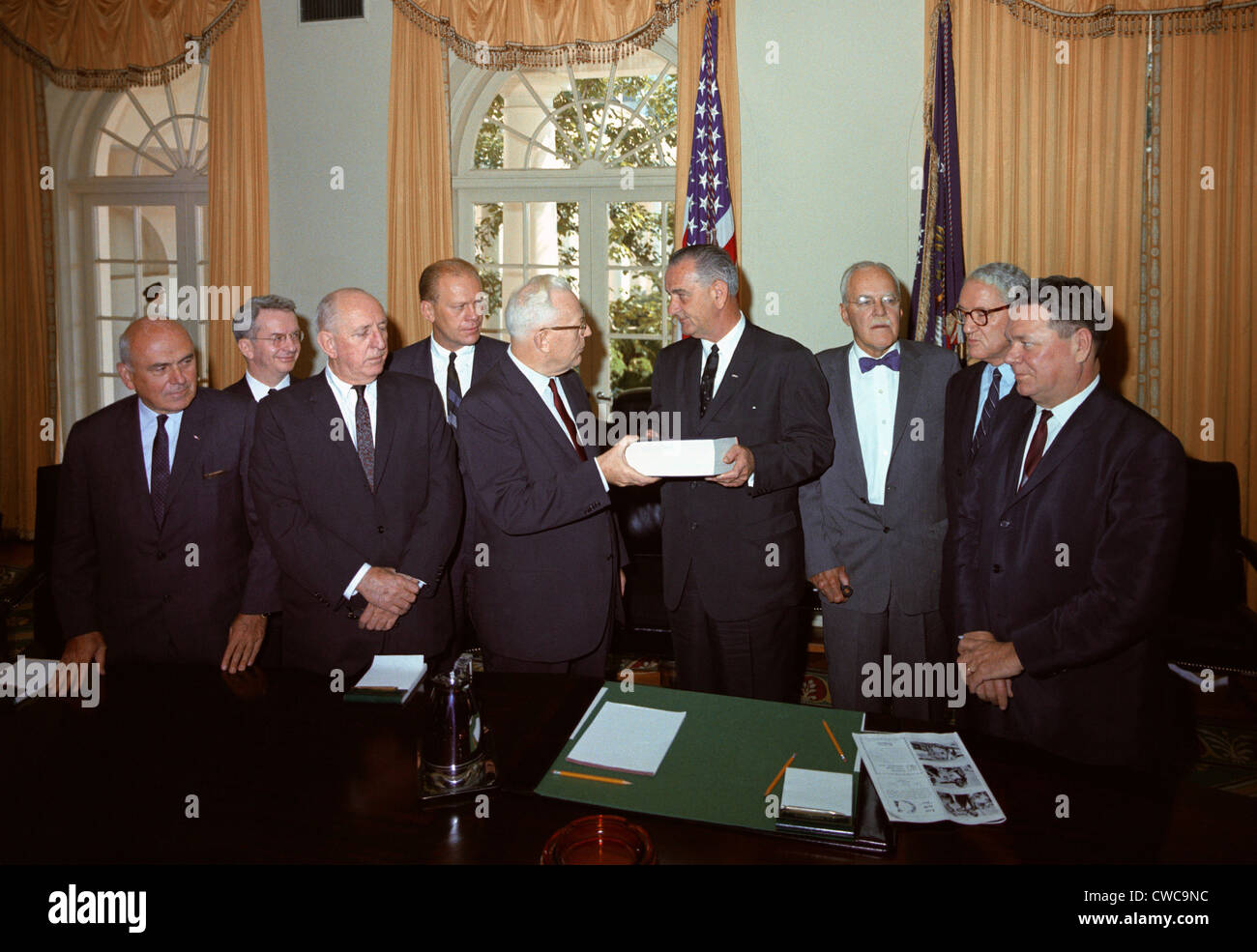 The Warren Commission present their report on the assassination of ...