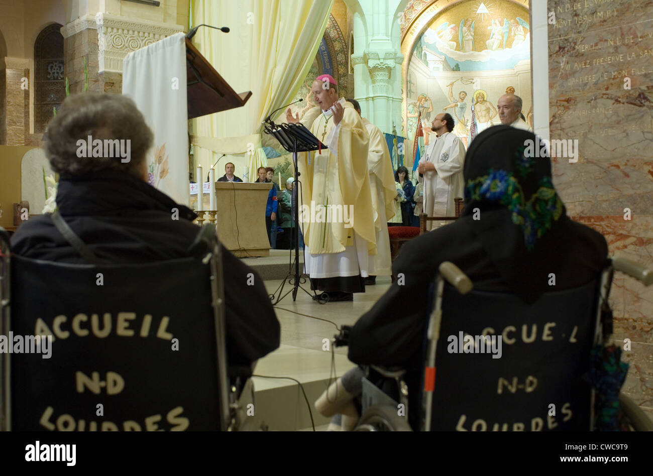 Mass in the Rosary Basilica in Lourdes, France Stock Photo - Alamy