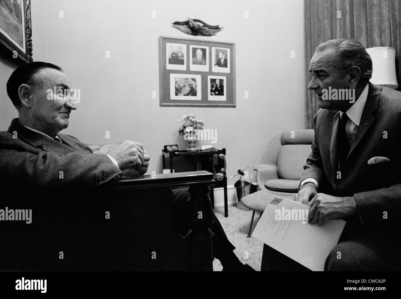 Johnson mike Black and White Stock Photos & Images - Alamy