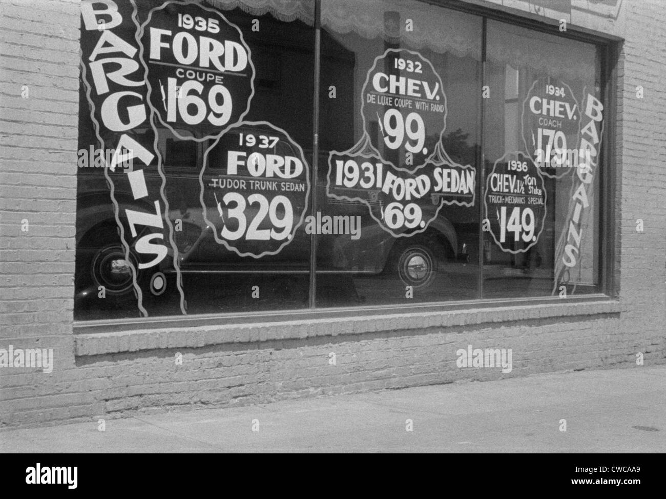 Car sold window Black and White Stock Photos & Images - Alamy