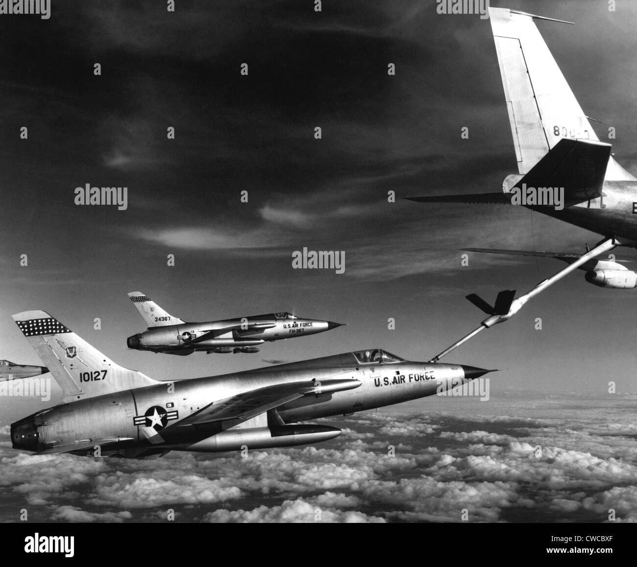 Fighters refuel over Vietnam. US Air Force F-105 Thunderchiefs refuel ...