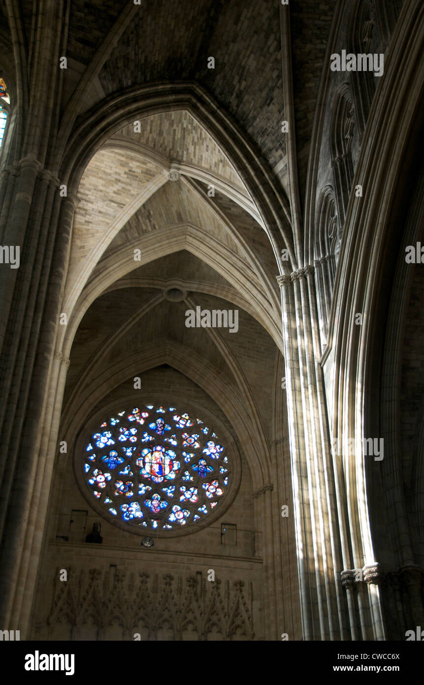 Bordeaux cathedral interior hi-res stock photography and images - Alamy