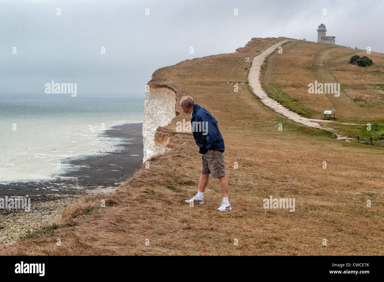 Peer over the edge hi-res stock photography and images - Alamy