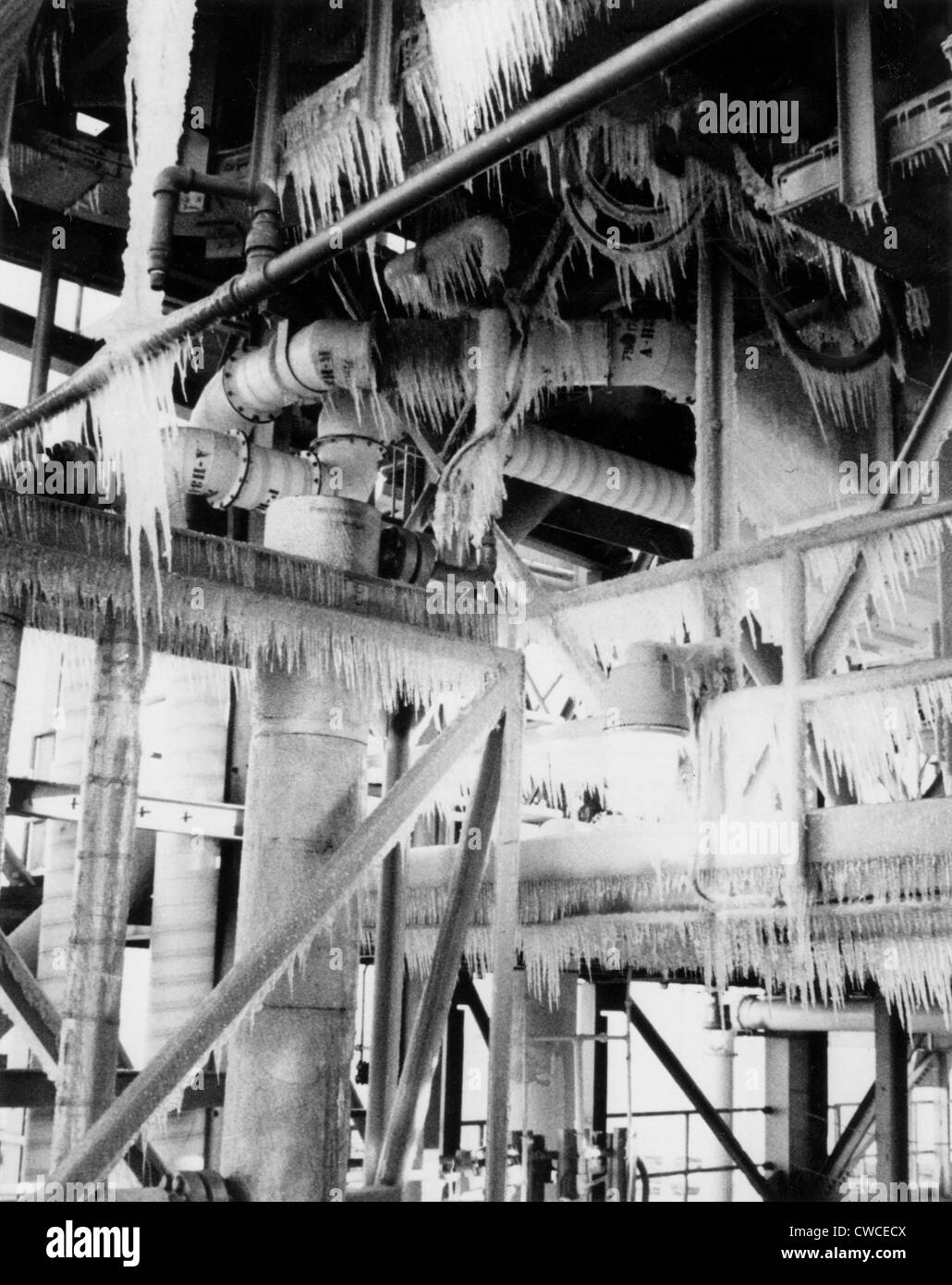 Space shuttle challenger 1986 hi-res stock photography and images - Alamy