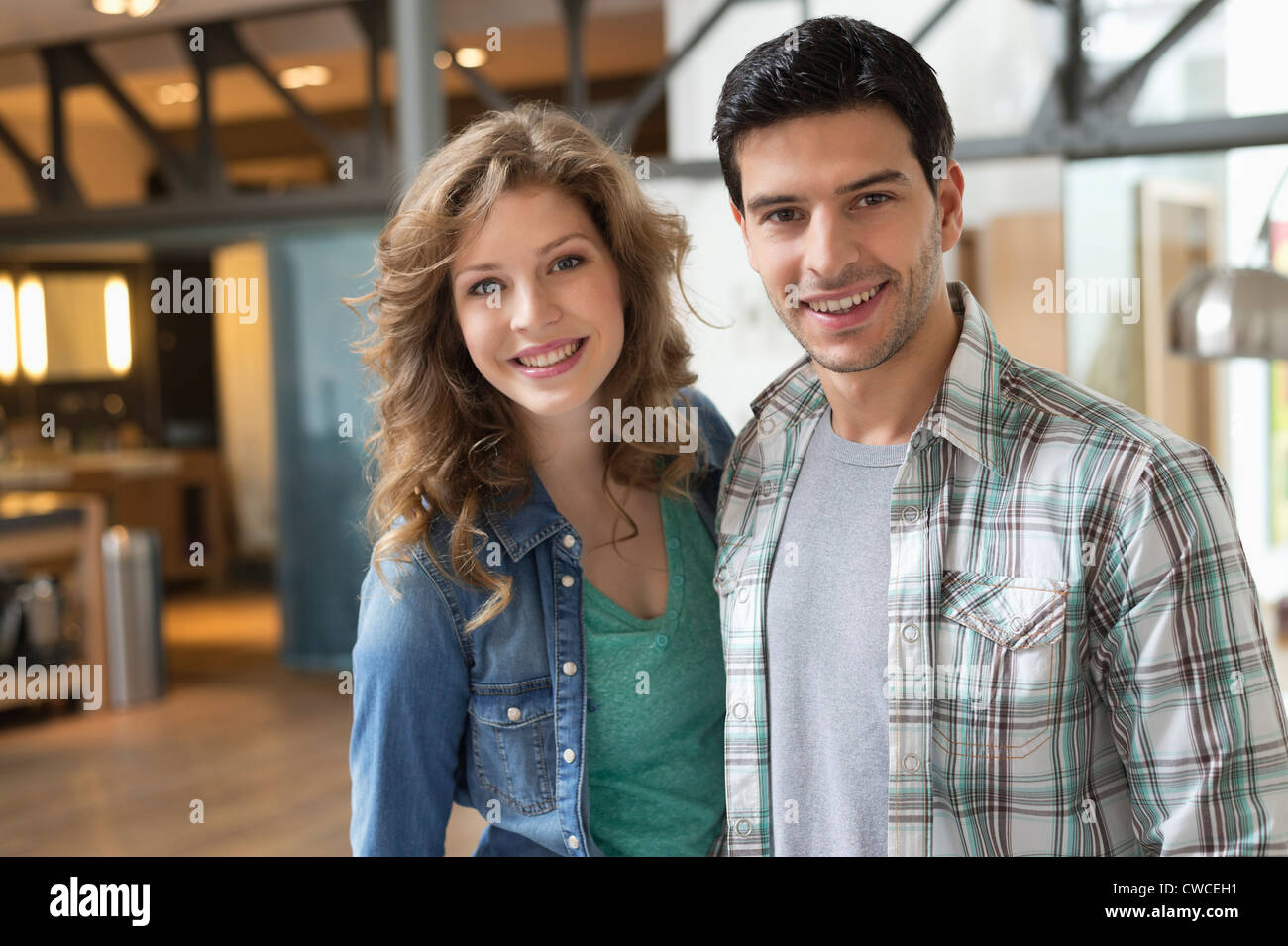 Portrait of a couple smiling Stock Photo - Alamy