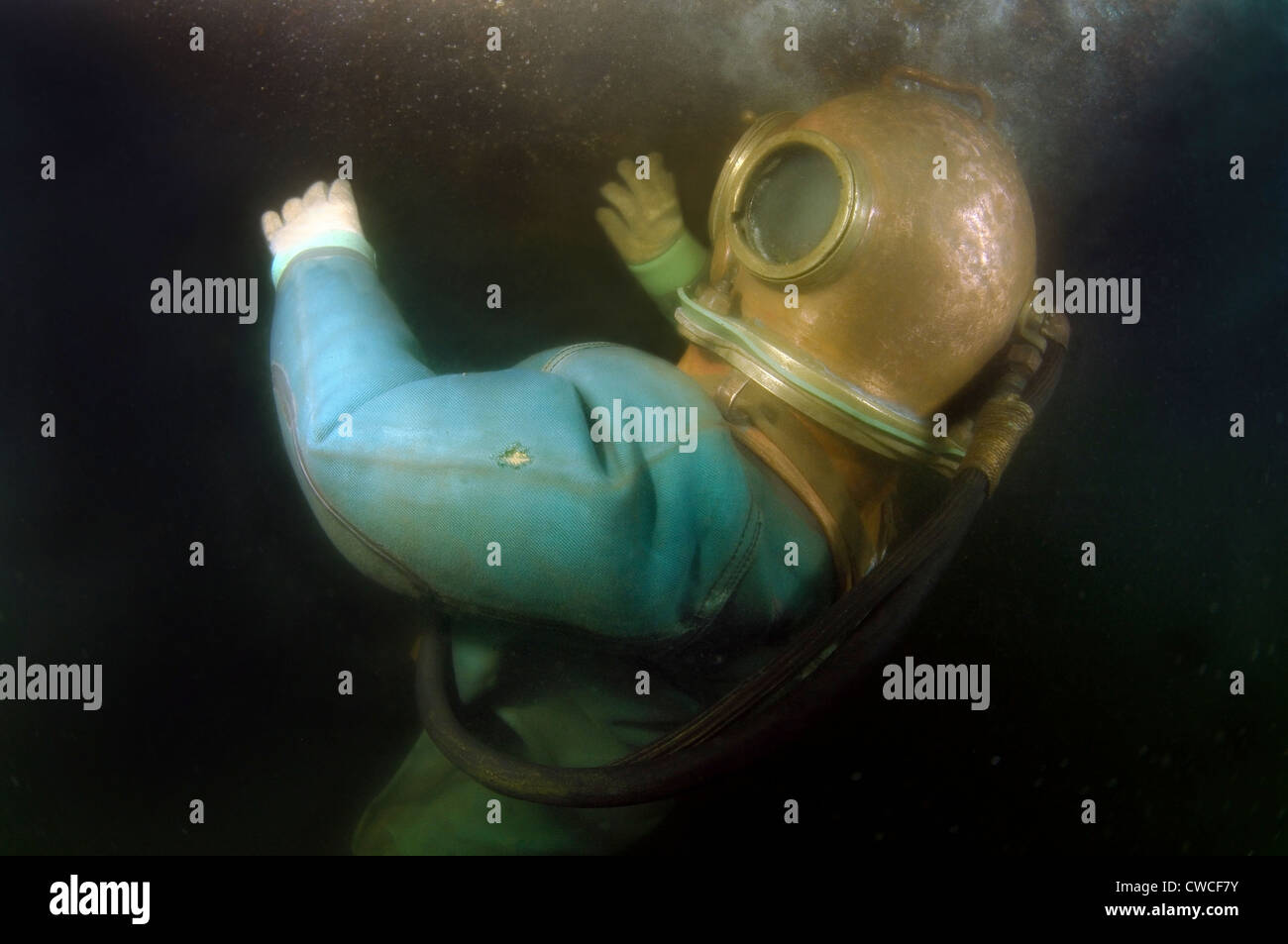 Professional Diver At Work Underwater High Resolution Stock Photography ...