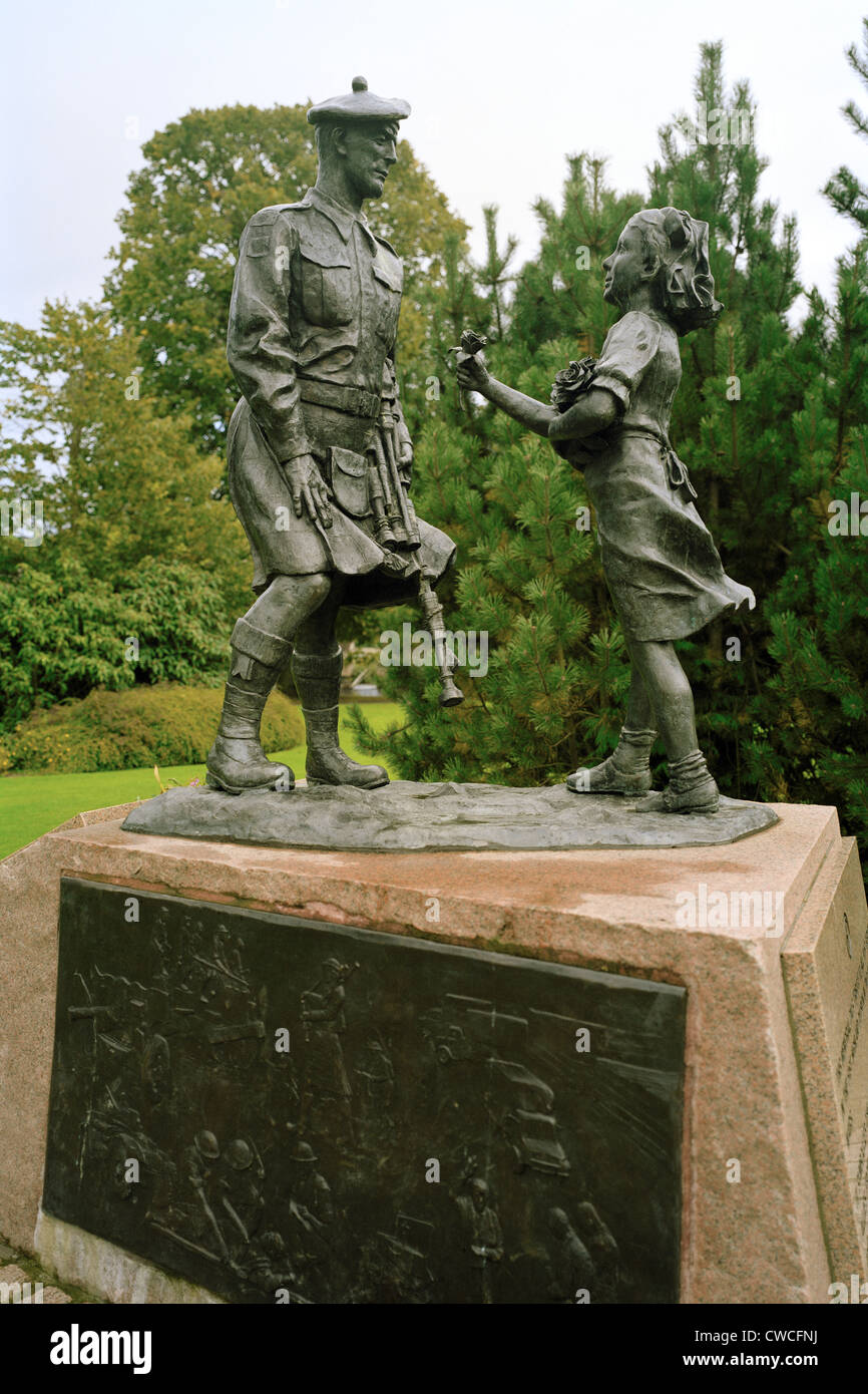 51st Highland Division War Memorial North Inch Park Perth Scotland ...