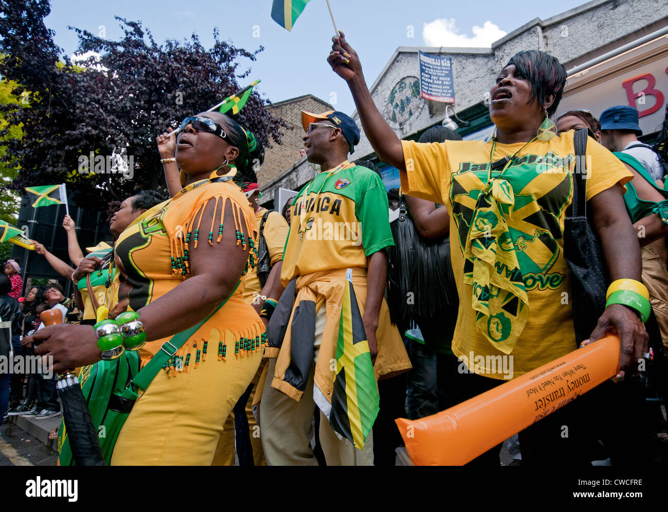 Dancing and celebrating in the streets of Brixton during Jamaican ...