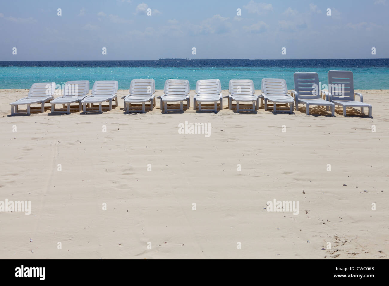 Plastic beach beds hi-res stock photography and images - Alamy