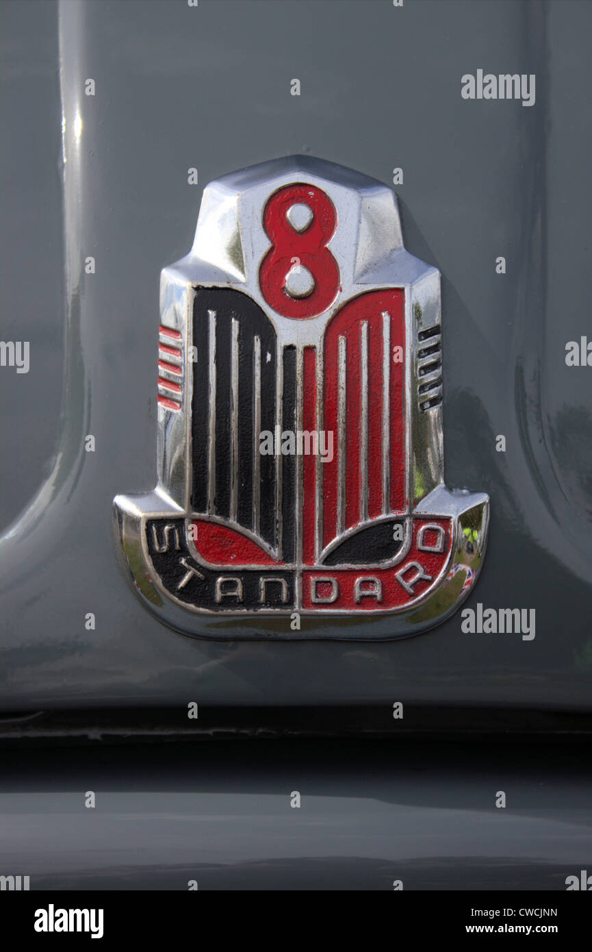 Standard 8 car hi-res stock photography and images - Alamy
