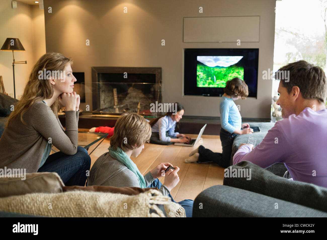 Phone tablet computer tv family hi-res stock photography and images - Alamy