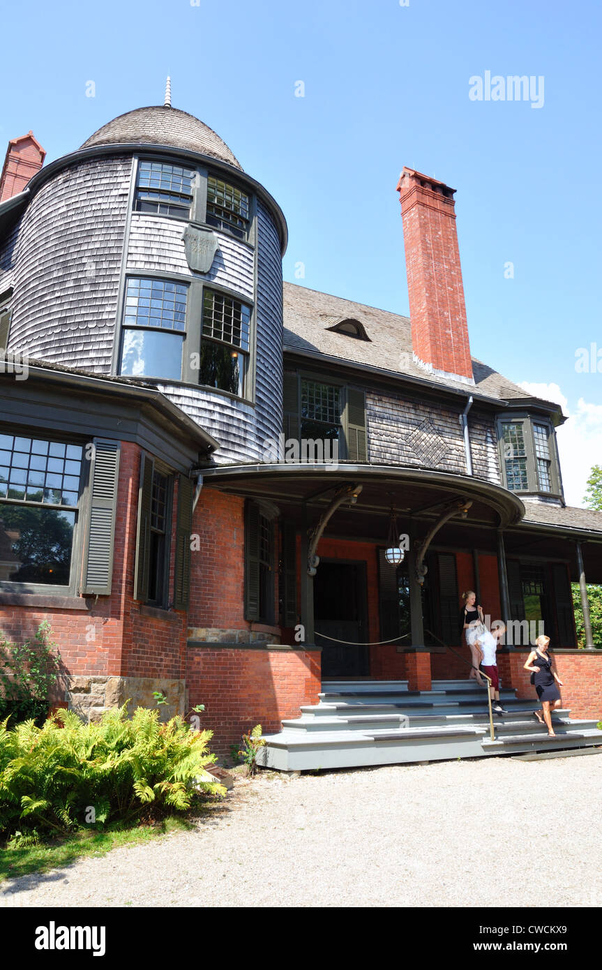 Bell isaac hi-res stock photography and images - Alamy