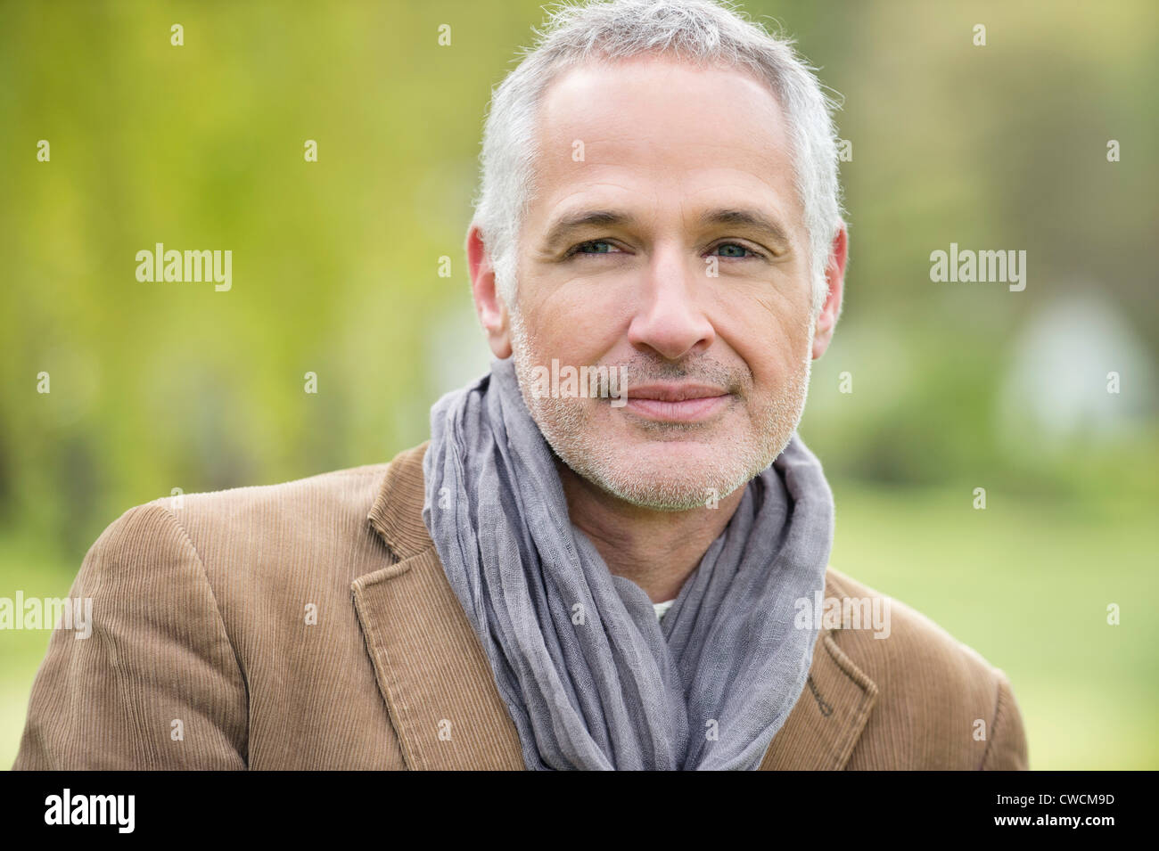 Portrait of a happy man Stock Photo - Alamy