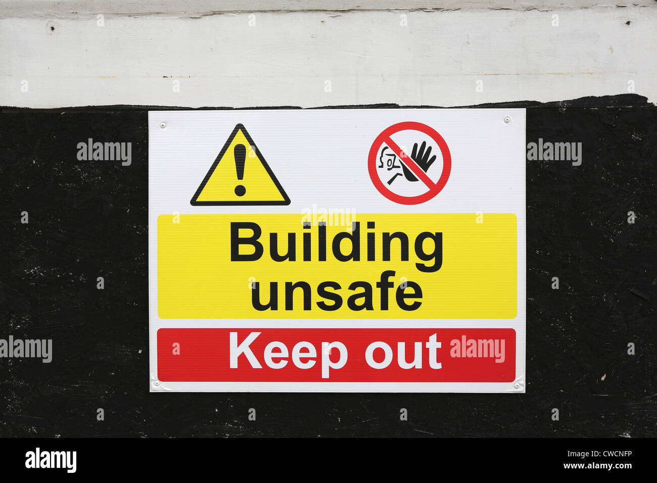 Unsafe building hi-res stock photography and images - Alamy