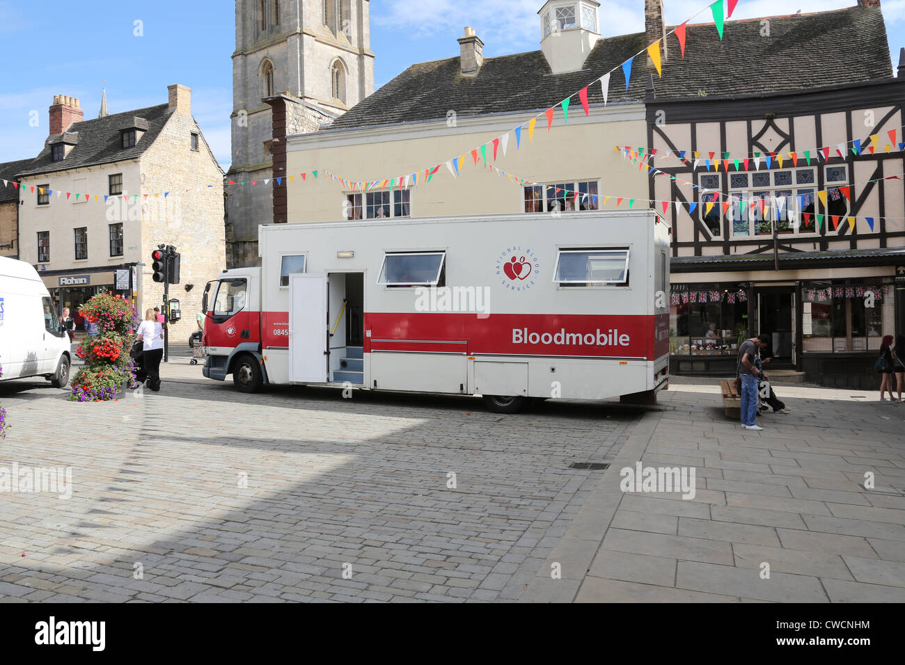 Bloodmobile hi-res stock photography and images - Alamy