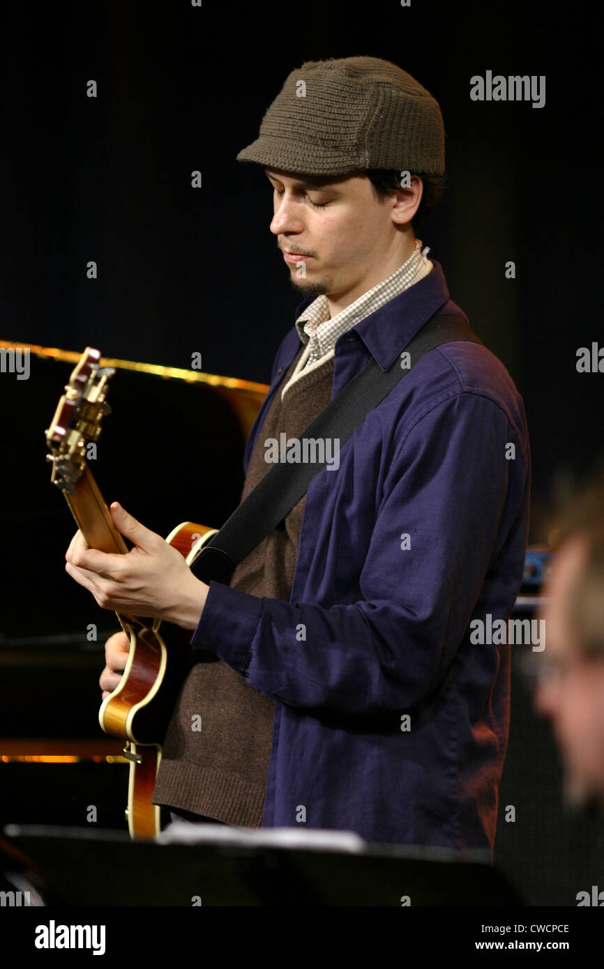 Kurt Rosenwinkel (guitar) in Copenhagen JazzHouse 2005, Copenhagen ...