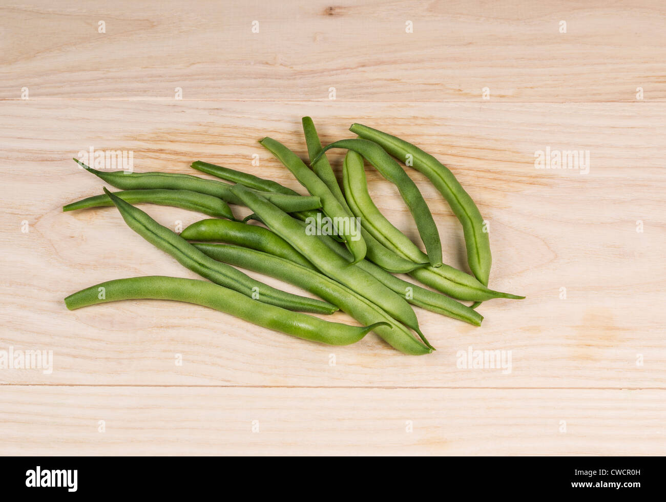 Fresh Green beans on white ash wood cutting board Stock Photo - Alamy