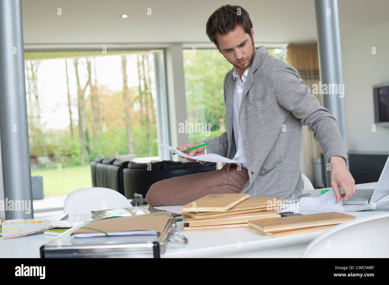 Professional office interior hi-res stock photography and images - Alamy