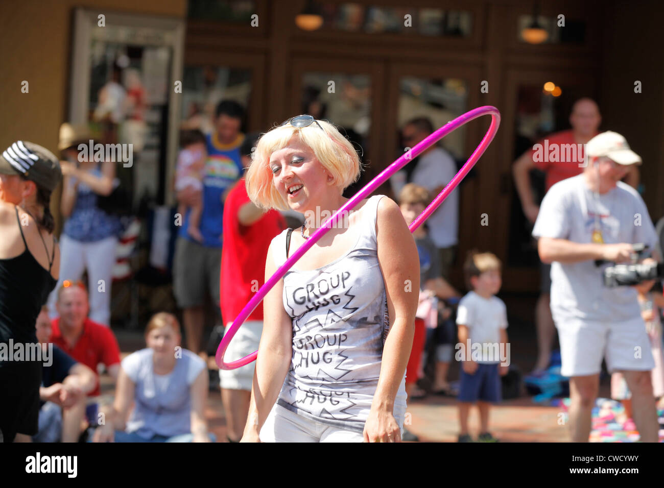 Hulu hoop hi-res stock photography and images - Alamy