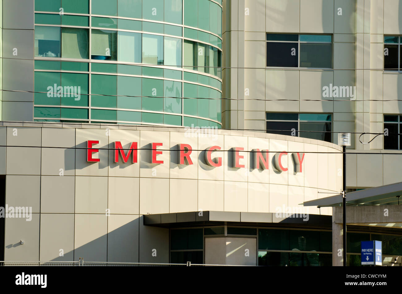 Entrance to a hospital hi-res stock photography and images - Alamy