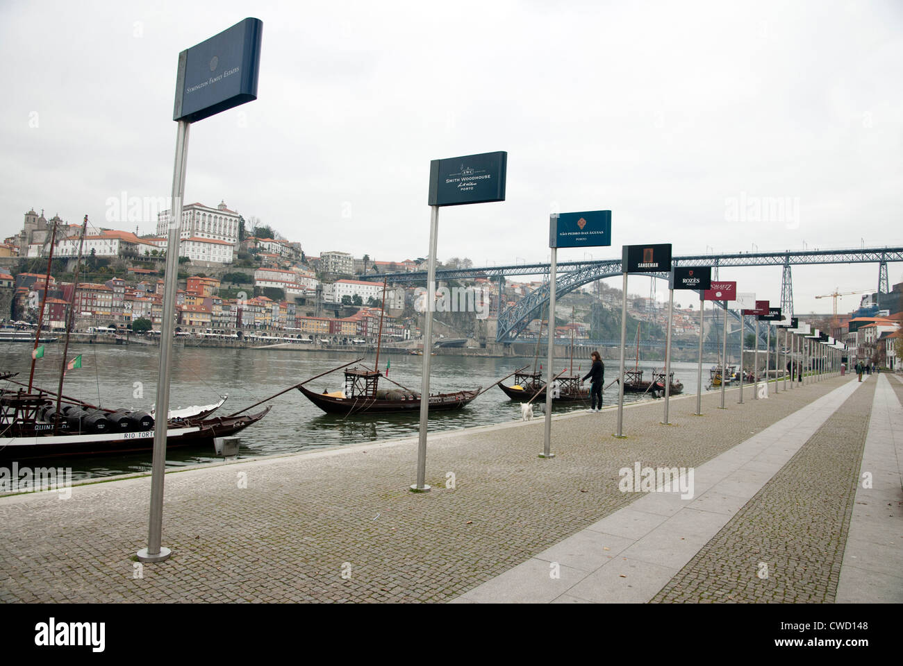 Factory barges hi-res stock photography and images - Alamy