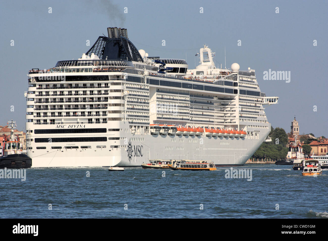 Msc divina hi-res stock photography and images - Alamy