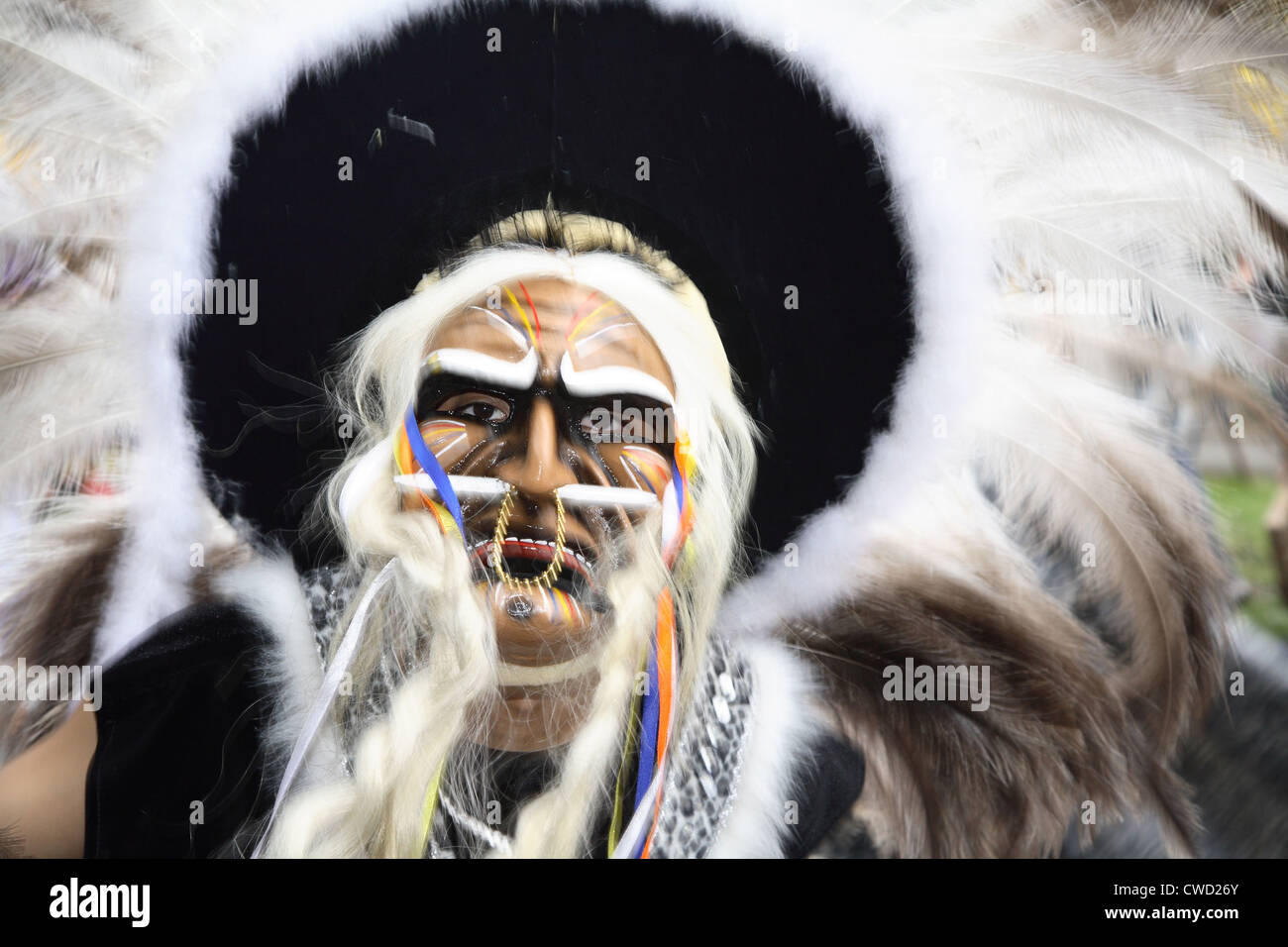 Berlin, mask of a man of the group Amigos del folklore at the Carnival ...