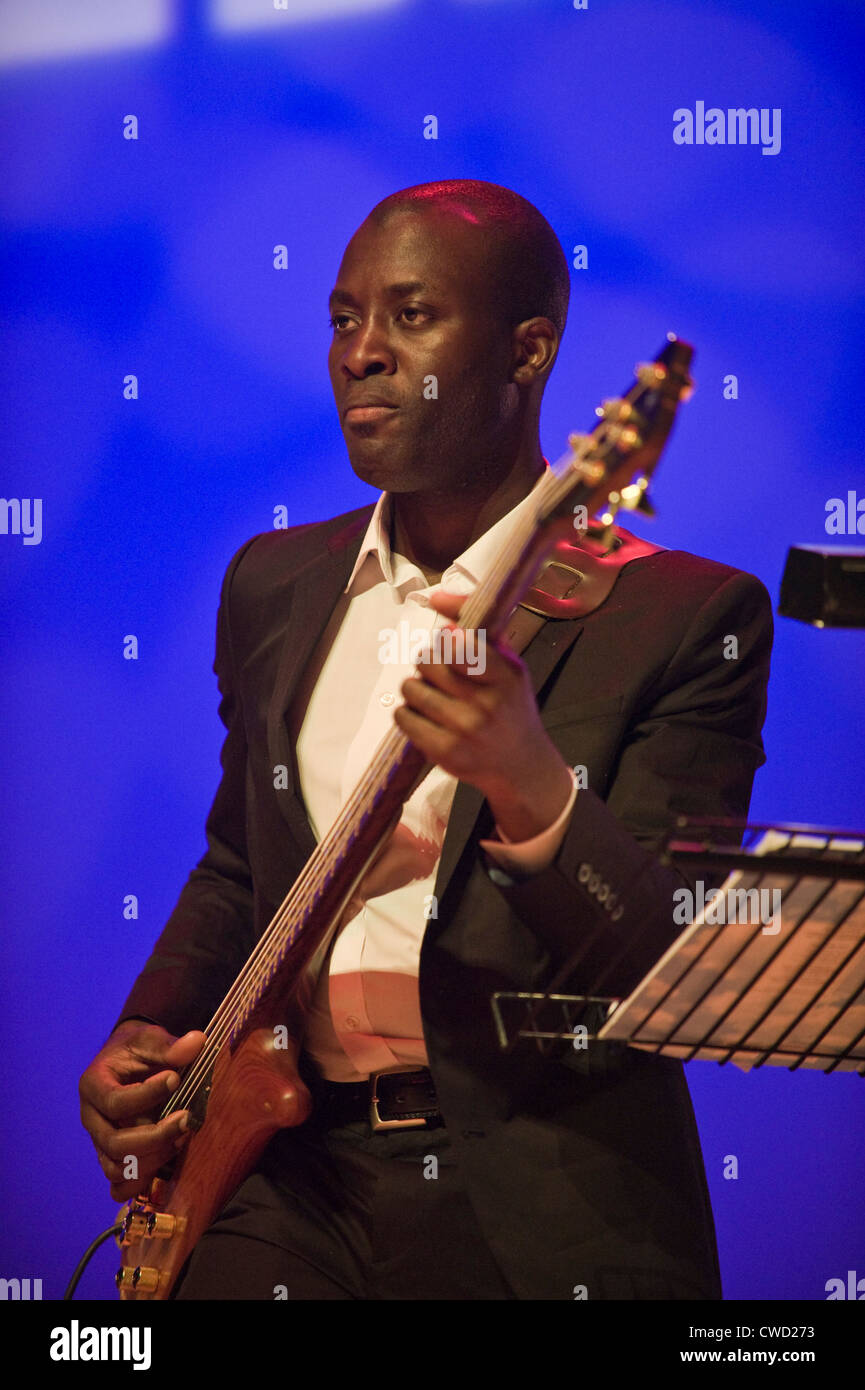 British musician jazz bassist hi-res stock photography and images - Alamy