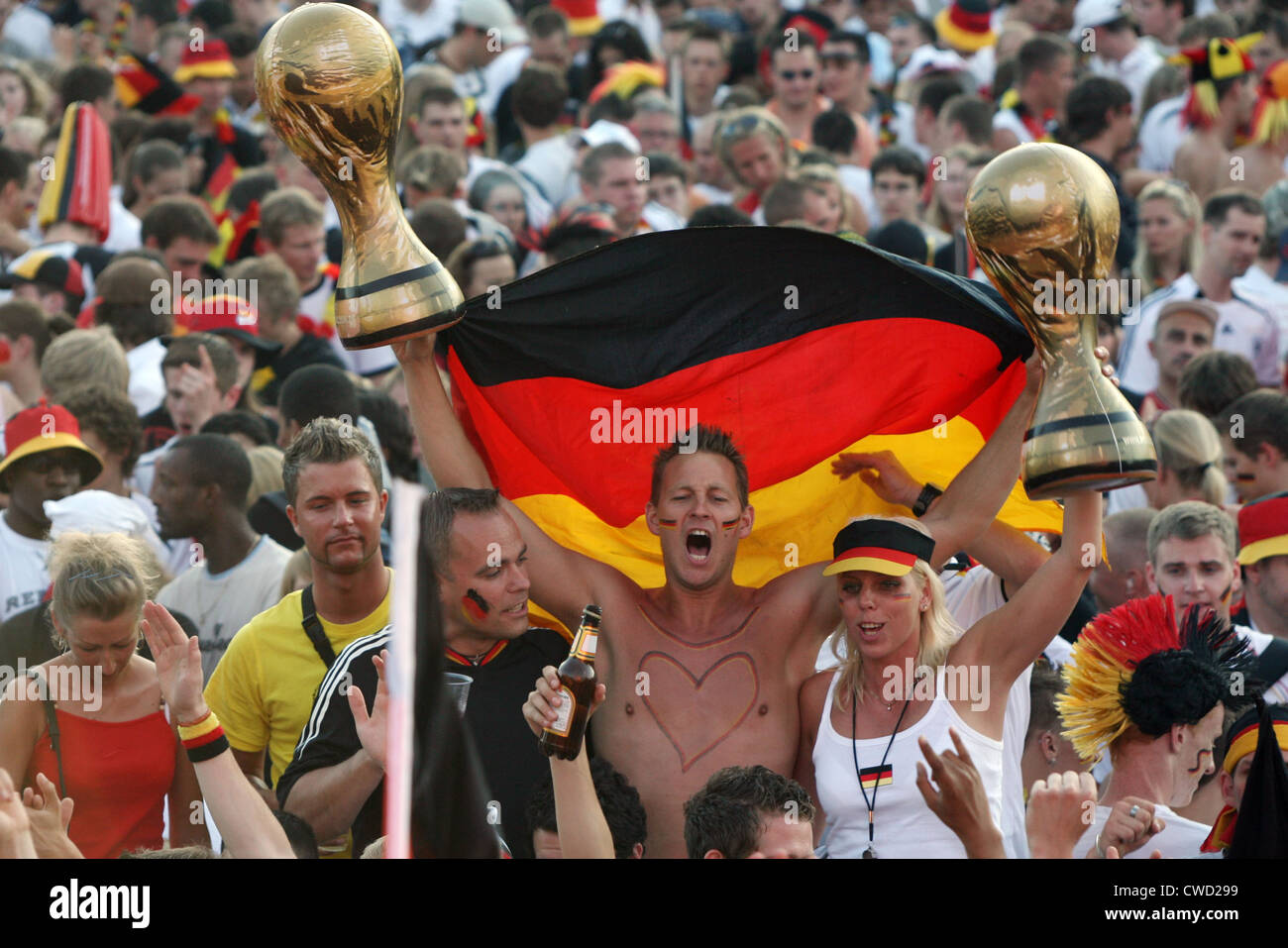 Berlin, Germany fans in the fan zones Stock Photo - Alamy