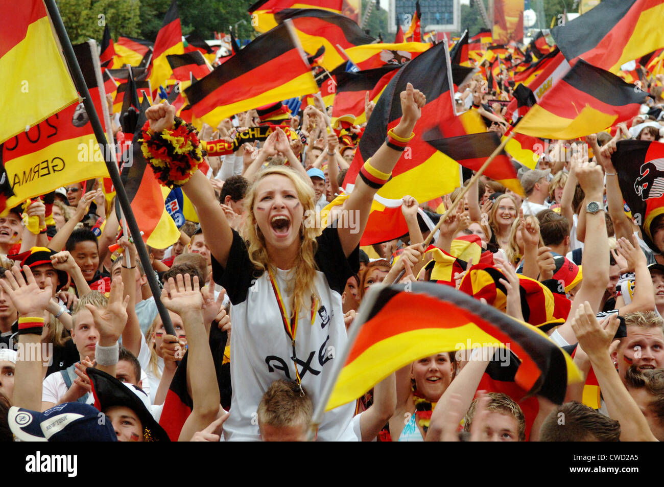Berlin, 2006 World Cup fan zone at the Brandenburg Gate Stock Photo - Alamy
