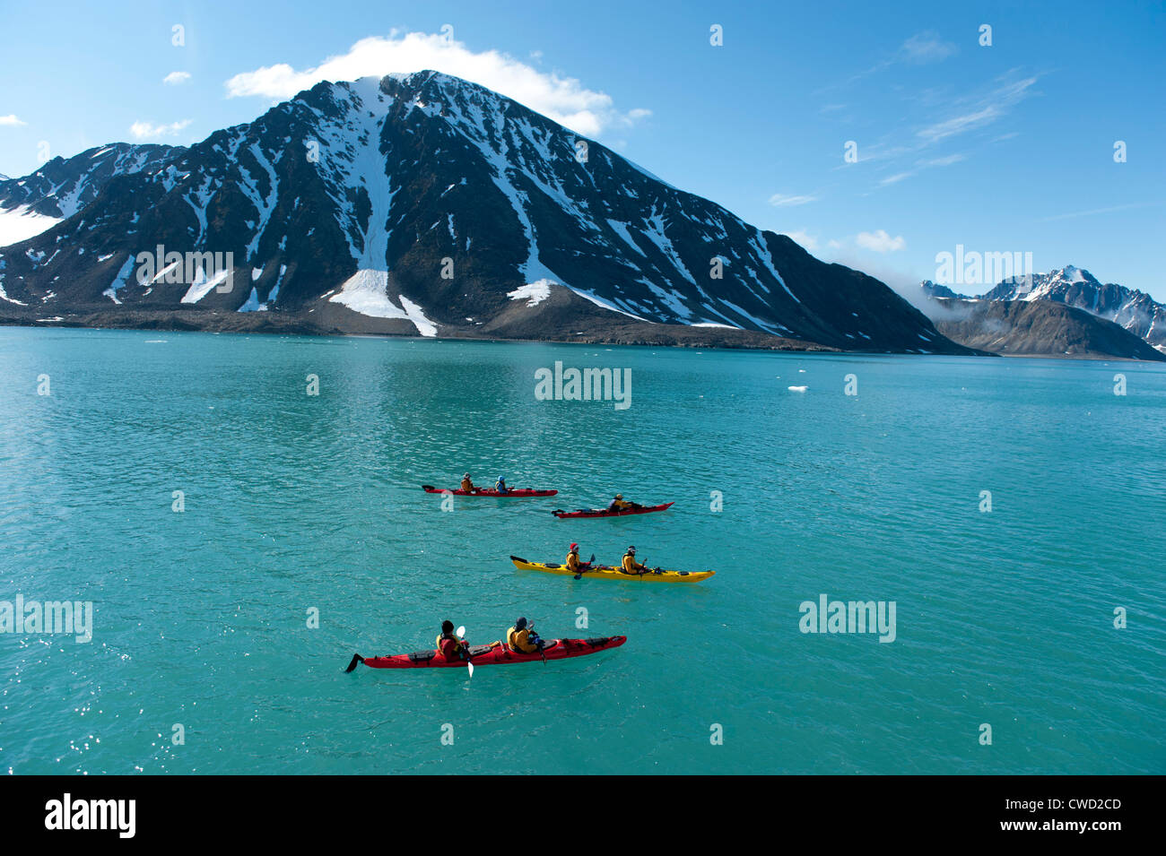Svalbard kayaking hi-res stock photography and images - Alamy