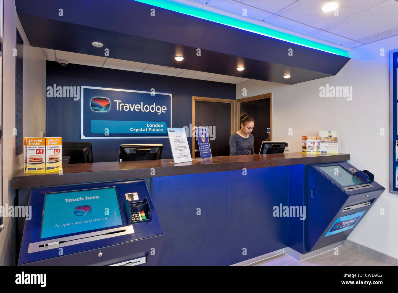 Travelodge reception hi-res stock photography and images - Alamy