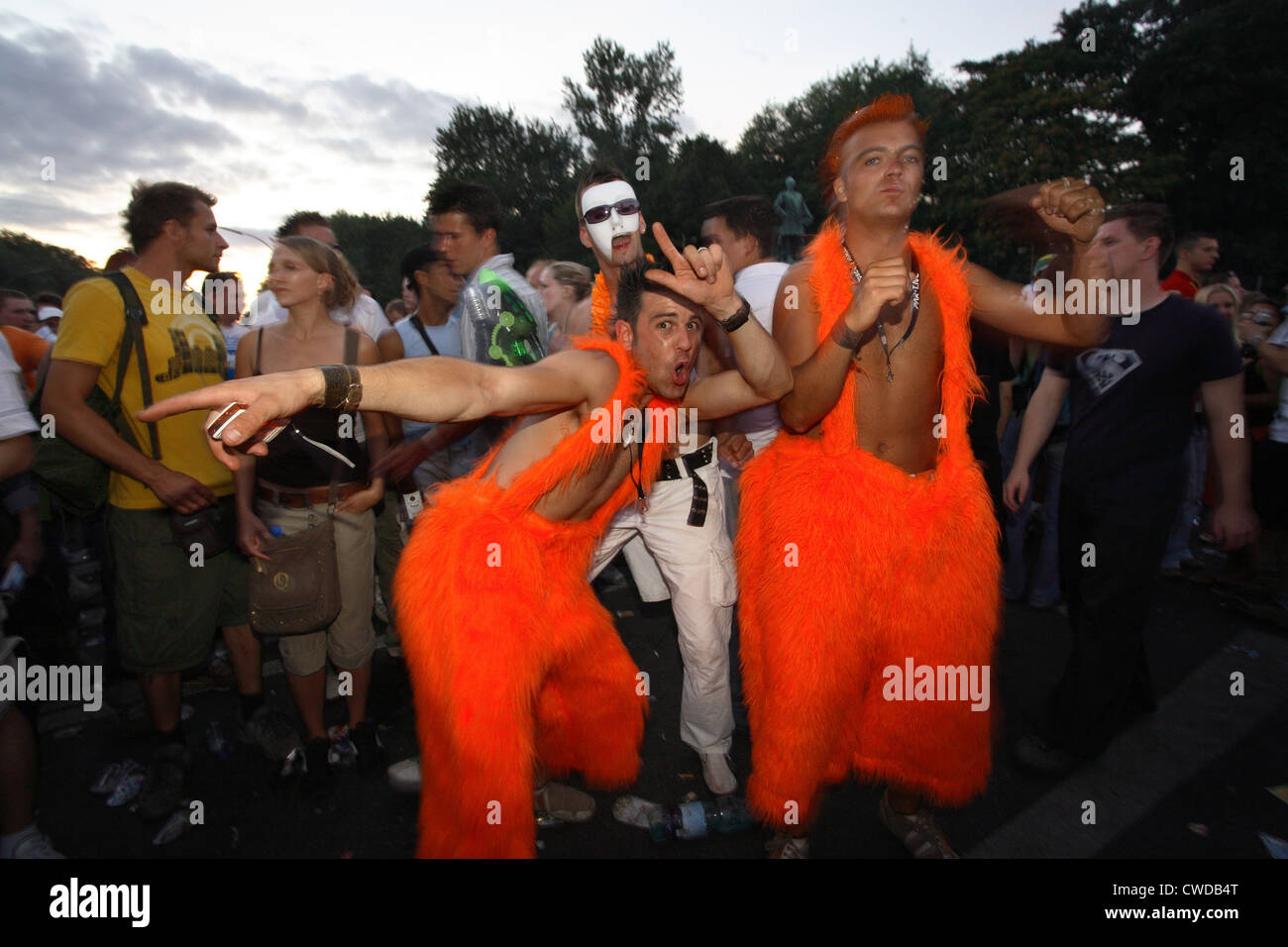 Love parade berlin 2006 hi-res stock photography and images - Alamy