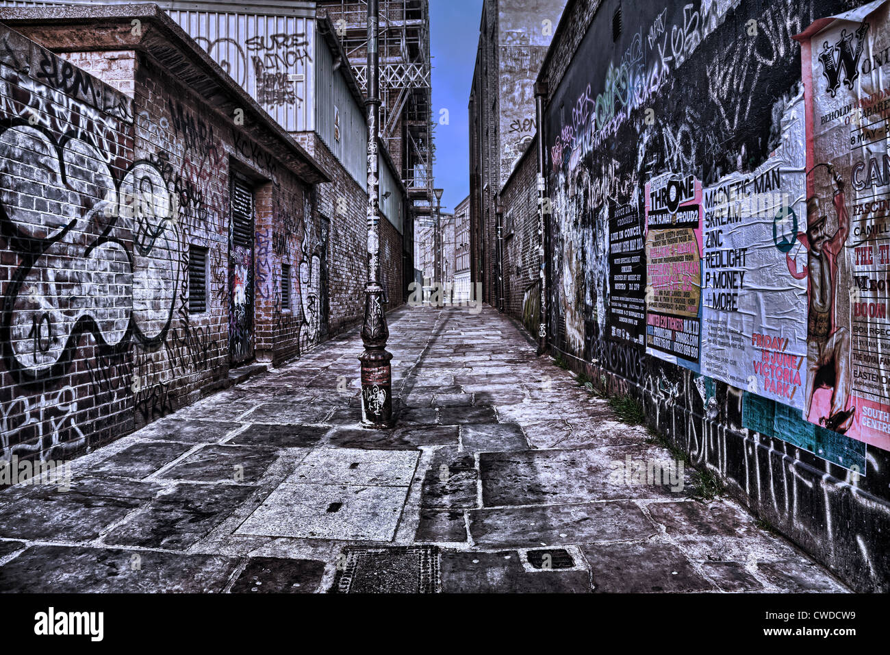 street art in alley in city of london uk Stock Photo - Alamy