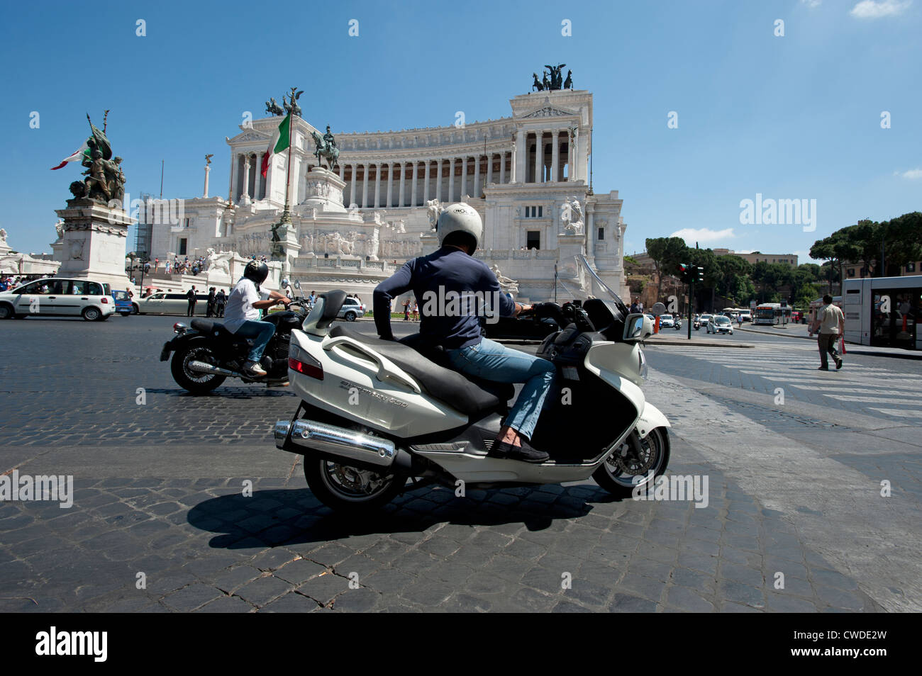 Scooters in front of the Monument to Vittorio Emanuele II Rome Italy ...